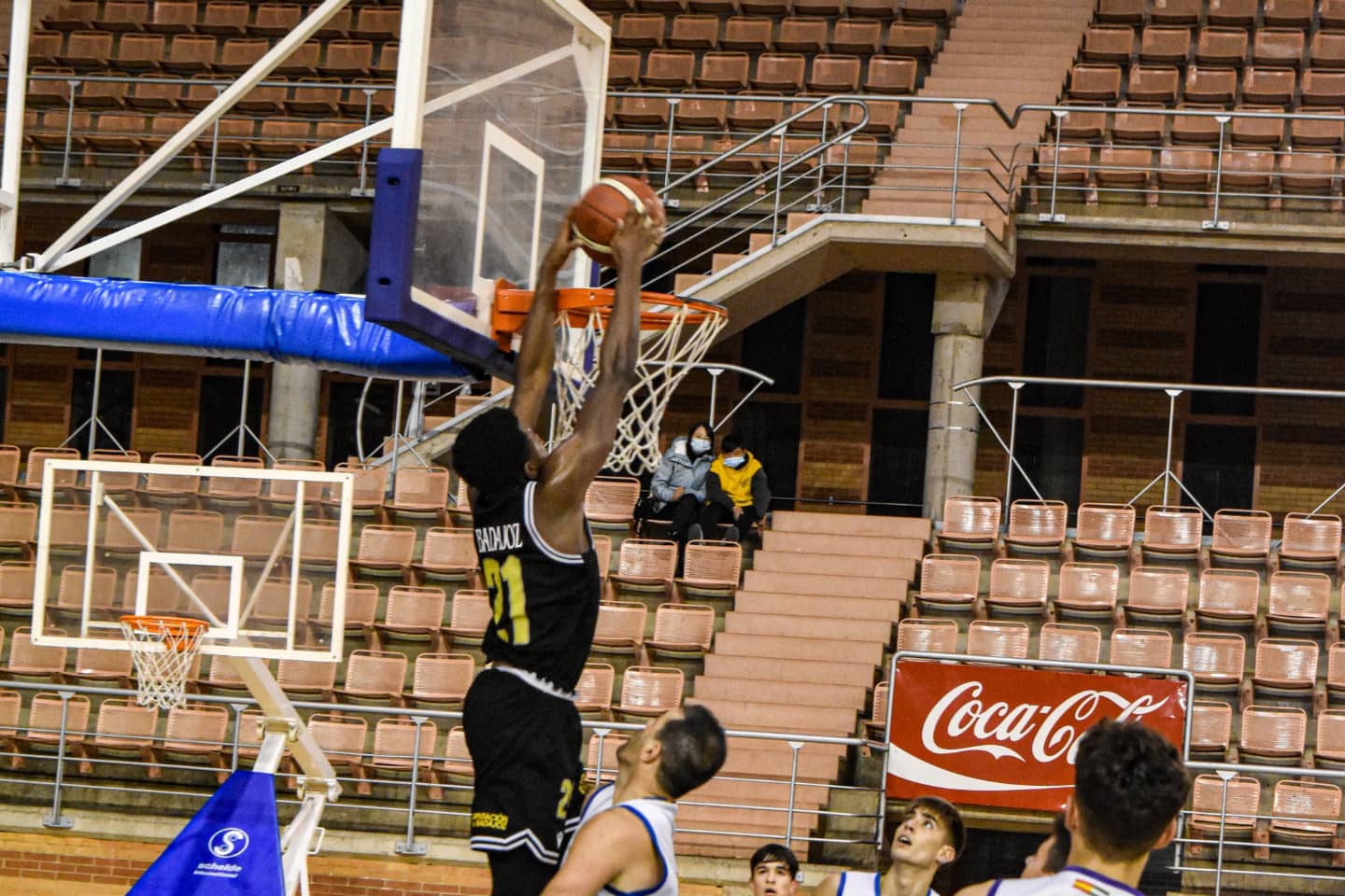 Vuelta al ruedo para el CBA - Badajoz Deportes